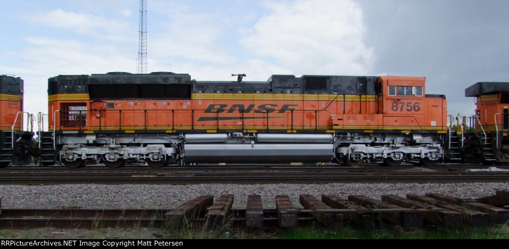 BNSF 8756